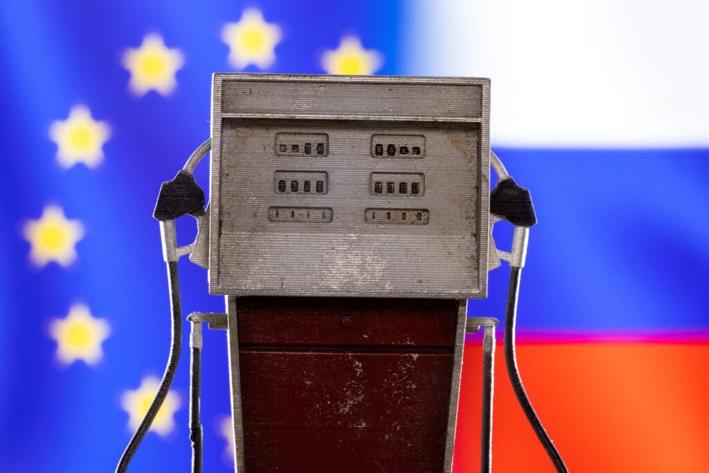 Russian fuel prices surge amid export ban and market opacity – Britpanorama