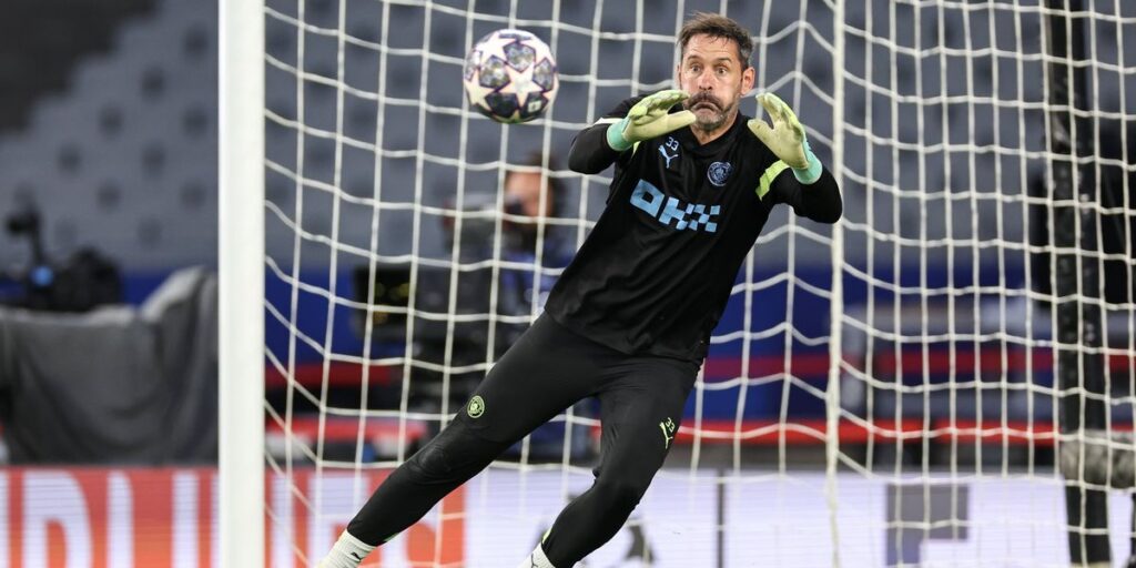 Scott Carson announces retirement after two decades in professional ...