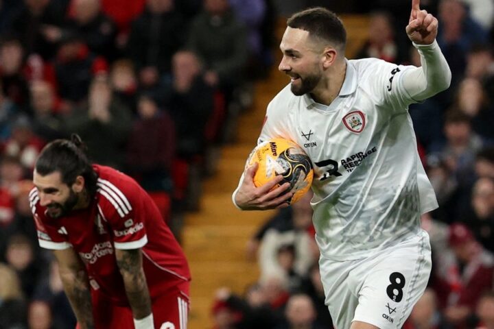 Dominik Szoboszlai’s mix-up leads to surprising goal for Barnsley in FA ...