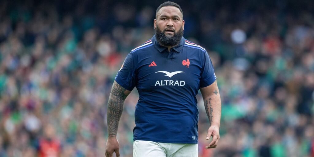 Uini Atonio moved to intensive care following serious cardiac event ...
