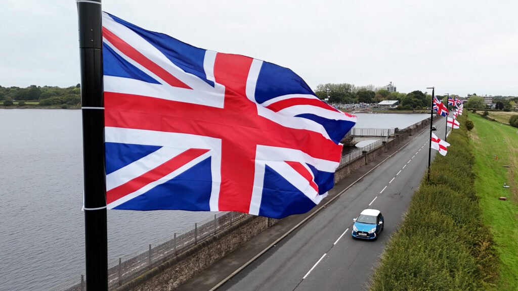 Government strategy links national flags to hate symbols, raising ...