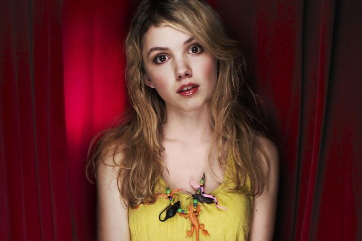 Hannah Murray reflects on her experiences with a wellness cult in new ...